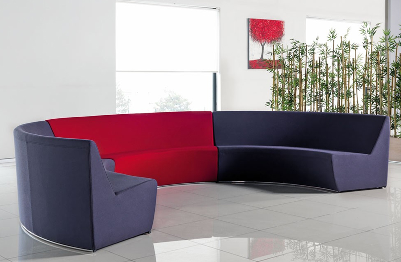 Mobilier soft seating Eyvan modulaire et confortable